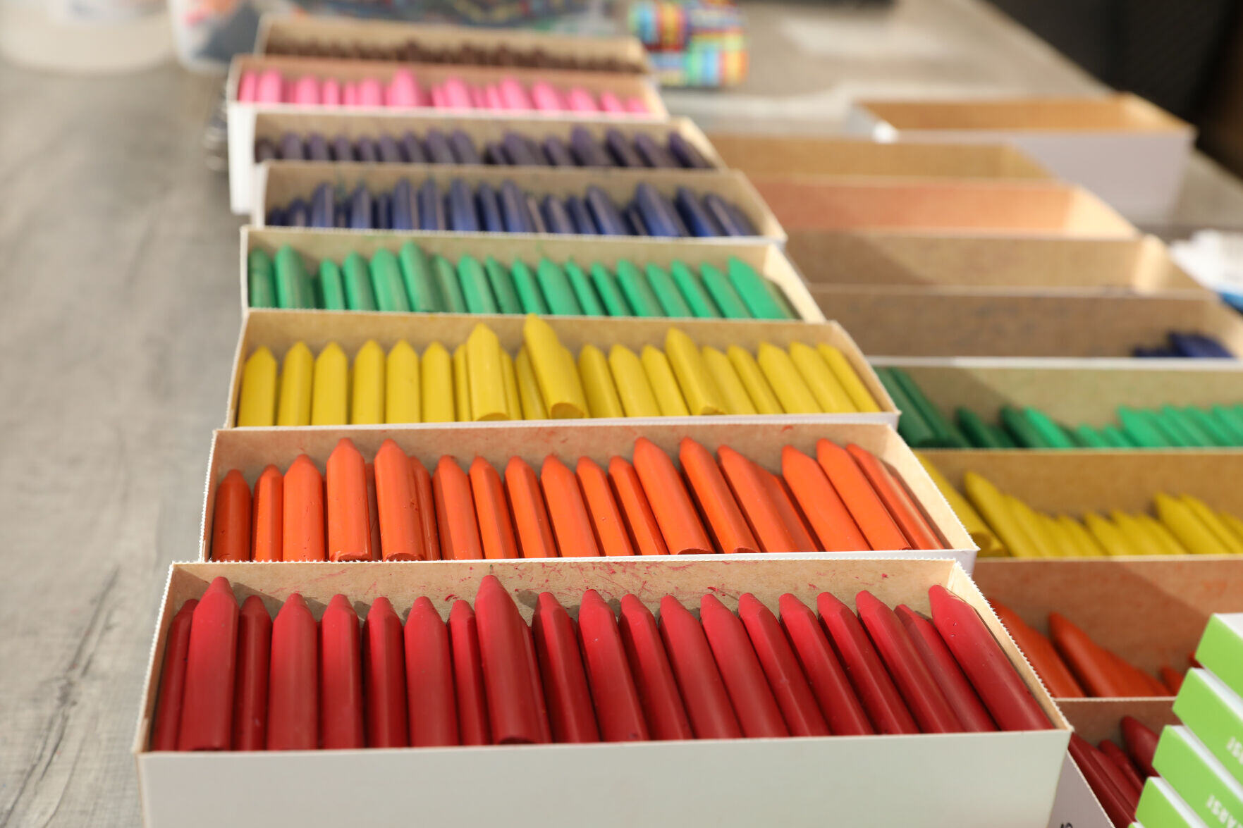 Nonprofit Sends Crayons to Children In Hospitals Rather Than Landfills